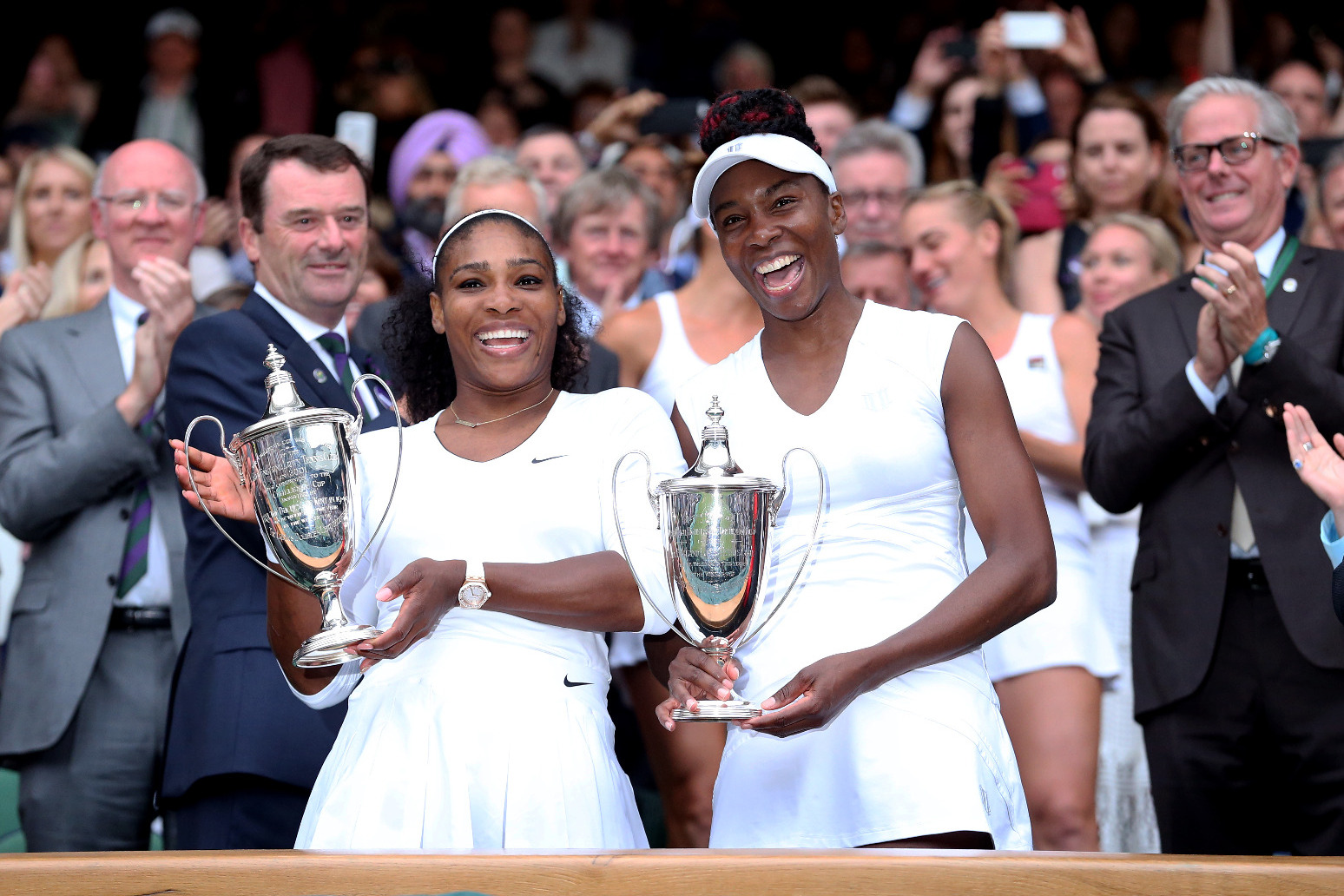 Serena Williams to play at Wimbledon | Radio NewsHub