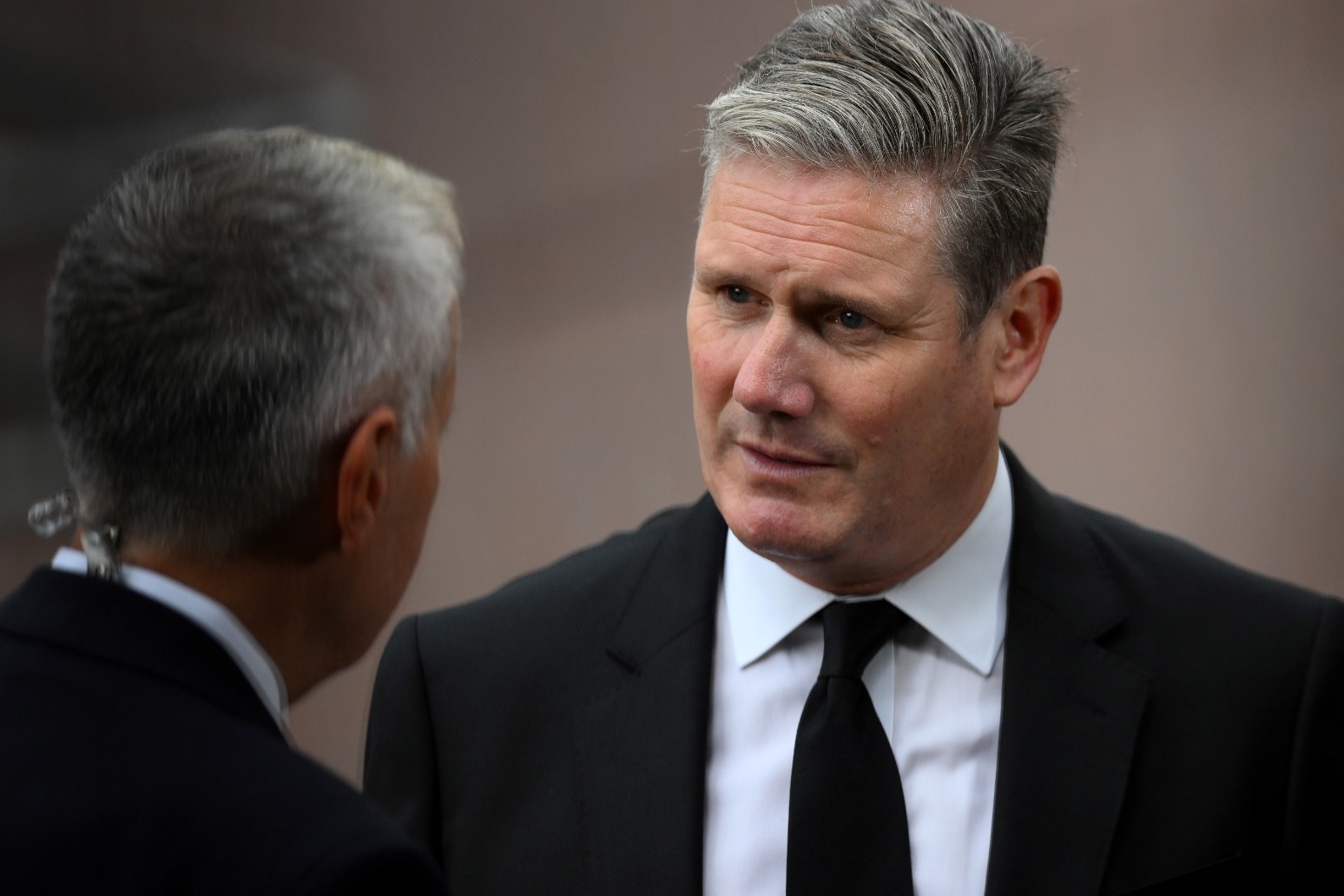 Starmer sets out energy plan and hits out at ’12 years of failure ...