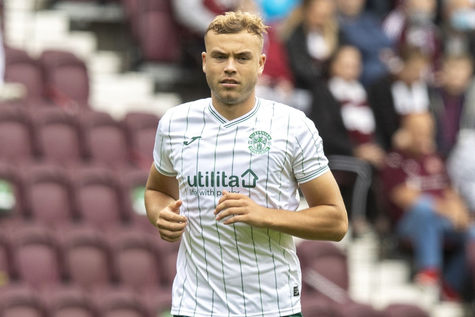 Boss Lee Johnson to continue picking ‘committed’ Hibs defender Ryan ...