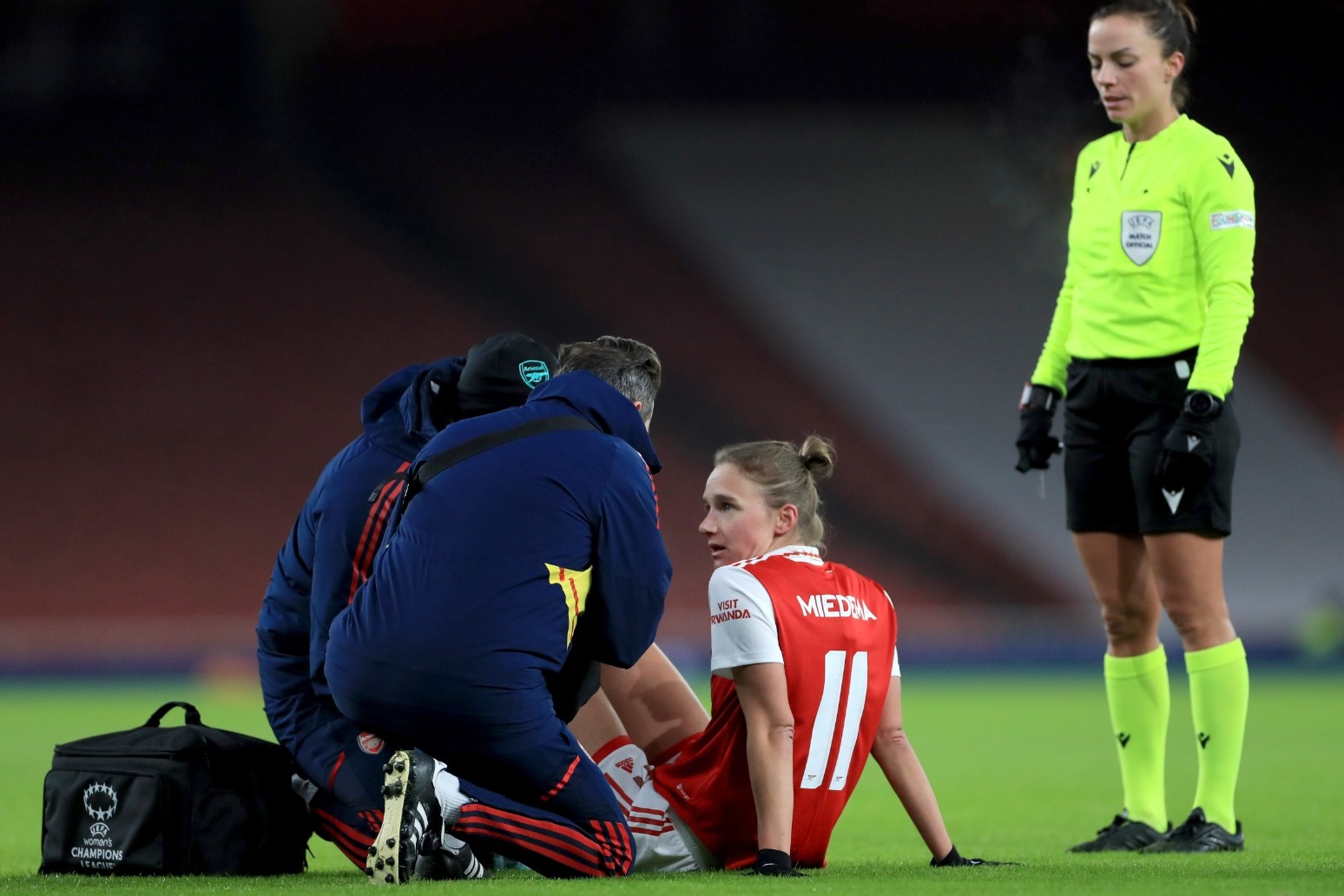 Arsenal striker Vivianne Miedema ‘absolutely gutted’ after suffering ...