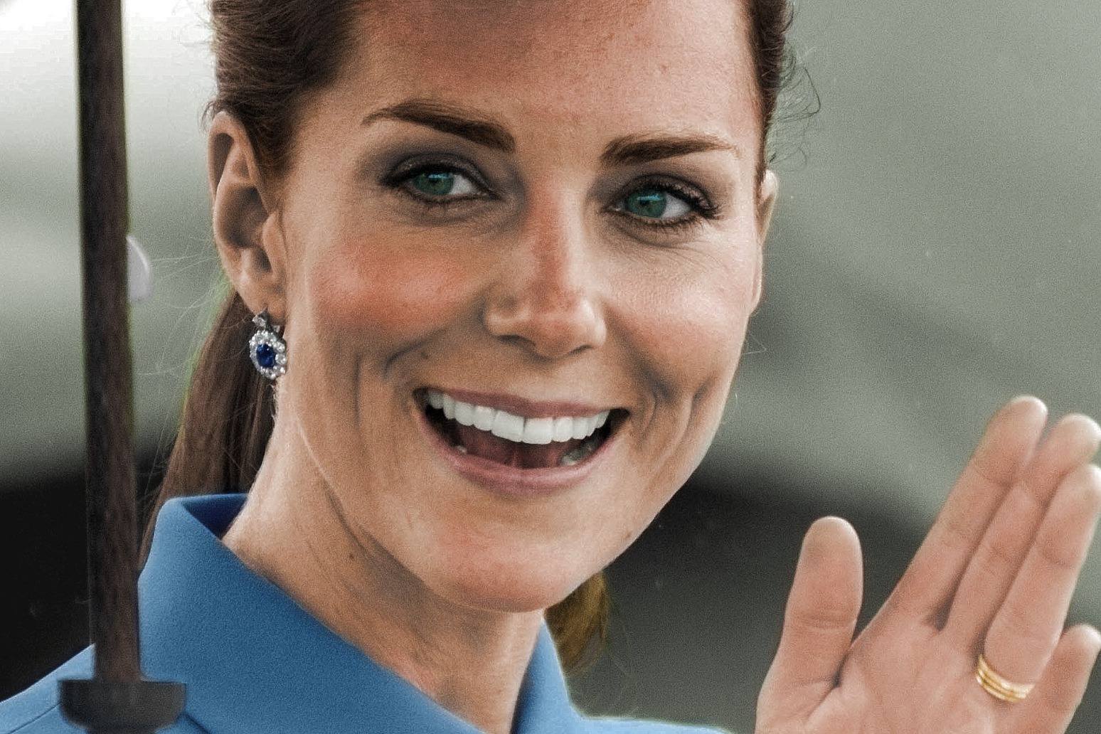 Prince William\'s wife Kate taken to hospital to give birth to third ...