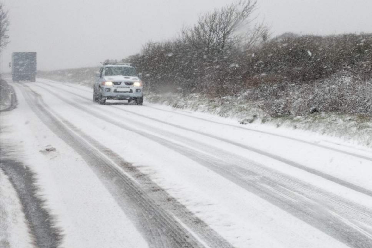 Motorists stranded overnight as heavy snow leads to travel chaos ...